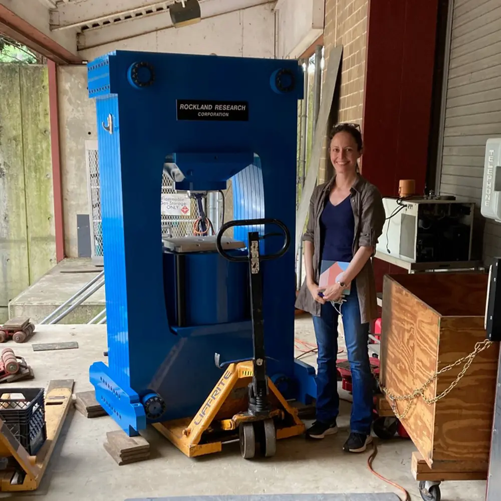 Anne Pommier puts an electrifying spin on materials under pressure ...