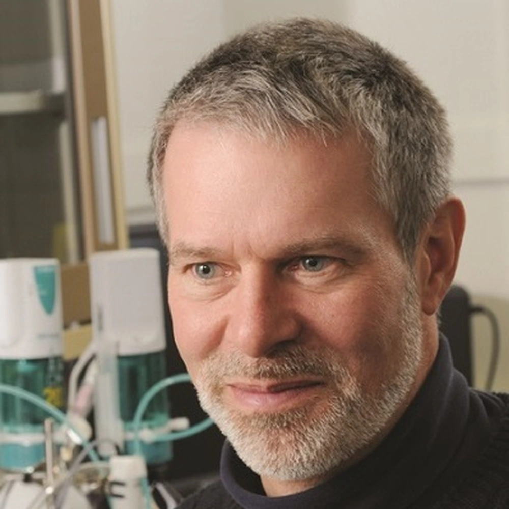 Carnegie’s Hazen receives $1.4 million Keck grant | Carnegie Science