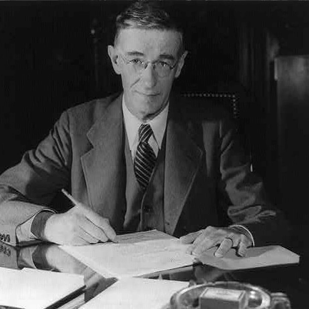 Vannevar Bush and the Endless Frontier | Carnegie Science